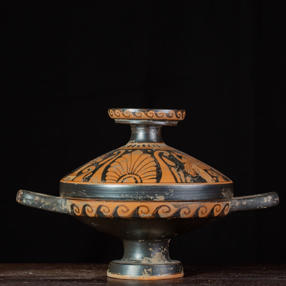 Red-Figure Lekanis – Musical Scene - ARK-06