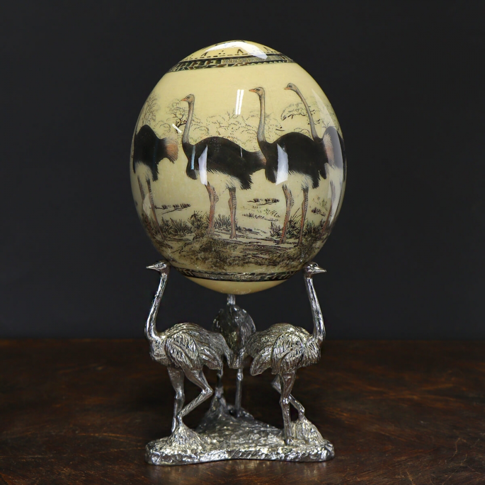 Uovo di Struzzo Decorato