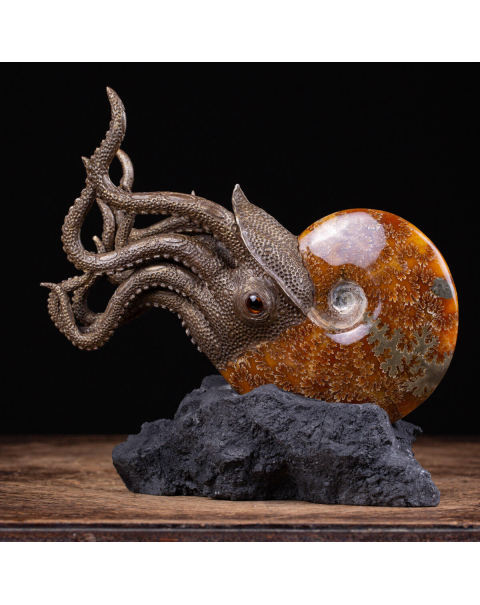 Sculpture d'ammonite réaliste