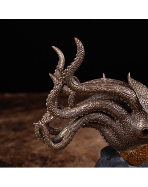 Sculpture d'ammonite réaliste