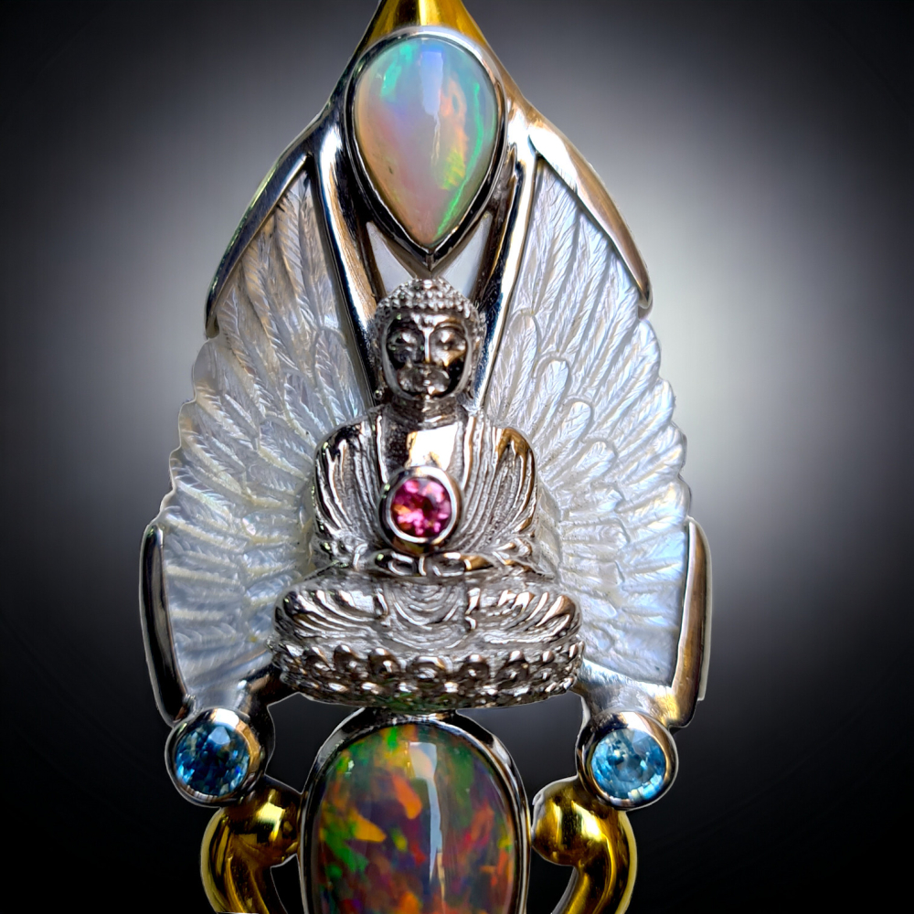 Schwarzer Opal: Spiritualität und Vielfalt des Lebens. - GEO-02