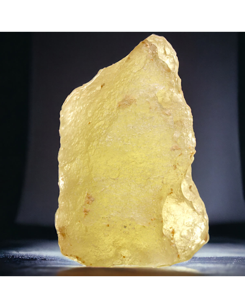 Libyan Desert Glass - Collector's Specimen. - DLG-02