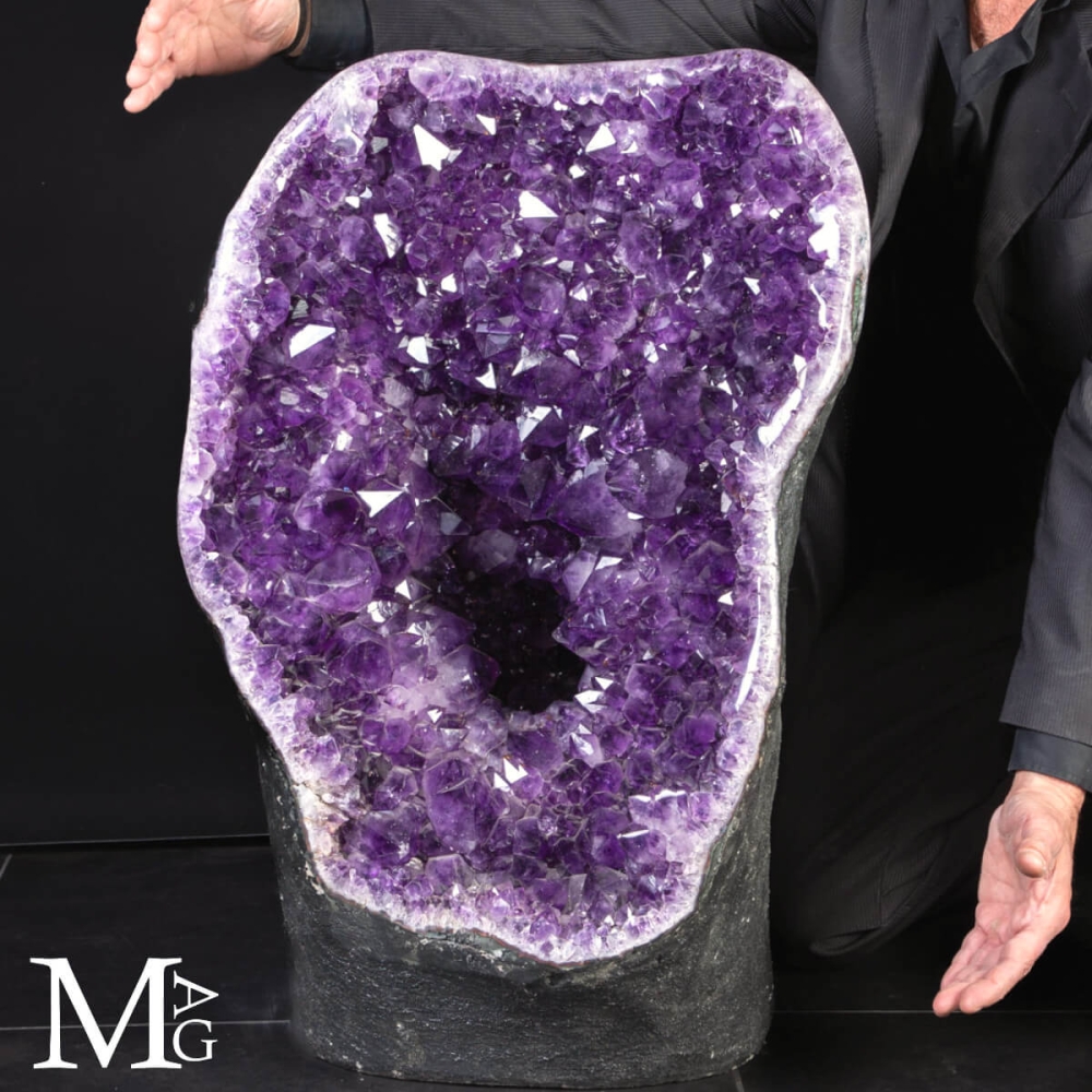Majestic Amethyst Geode from Brazil: A Masterpiece of Nature.