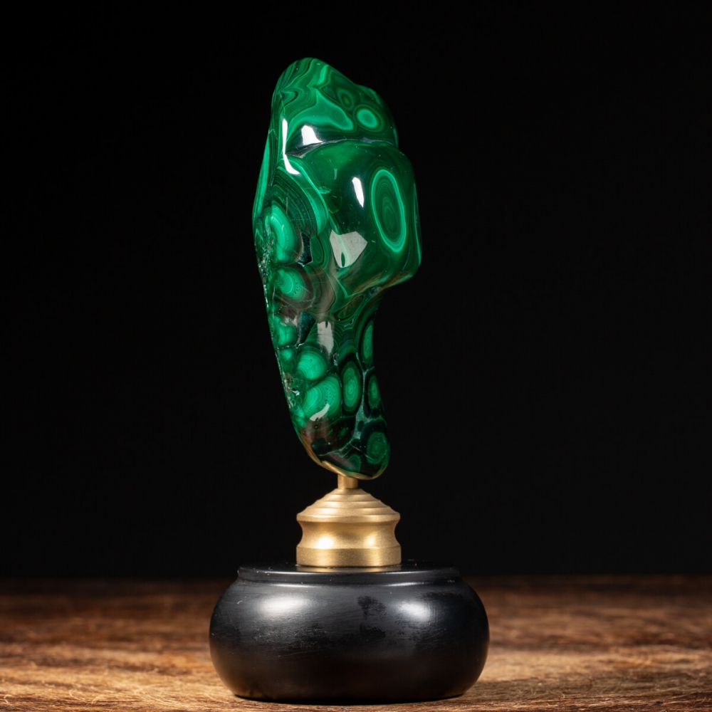 Malachite sur socle en laiton - Congo