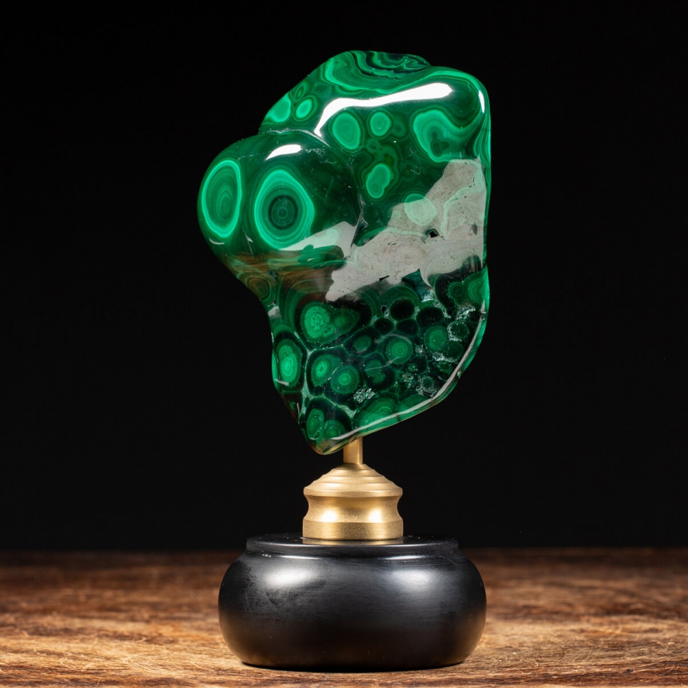 Malachite su piedistallo in ottone - Congo