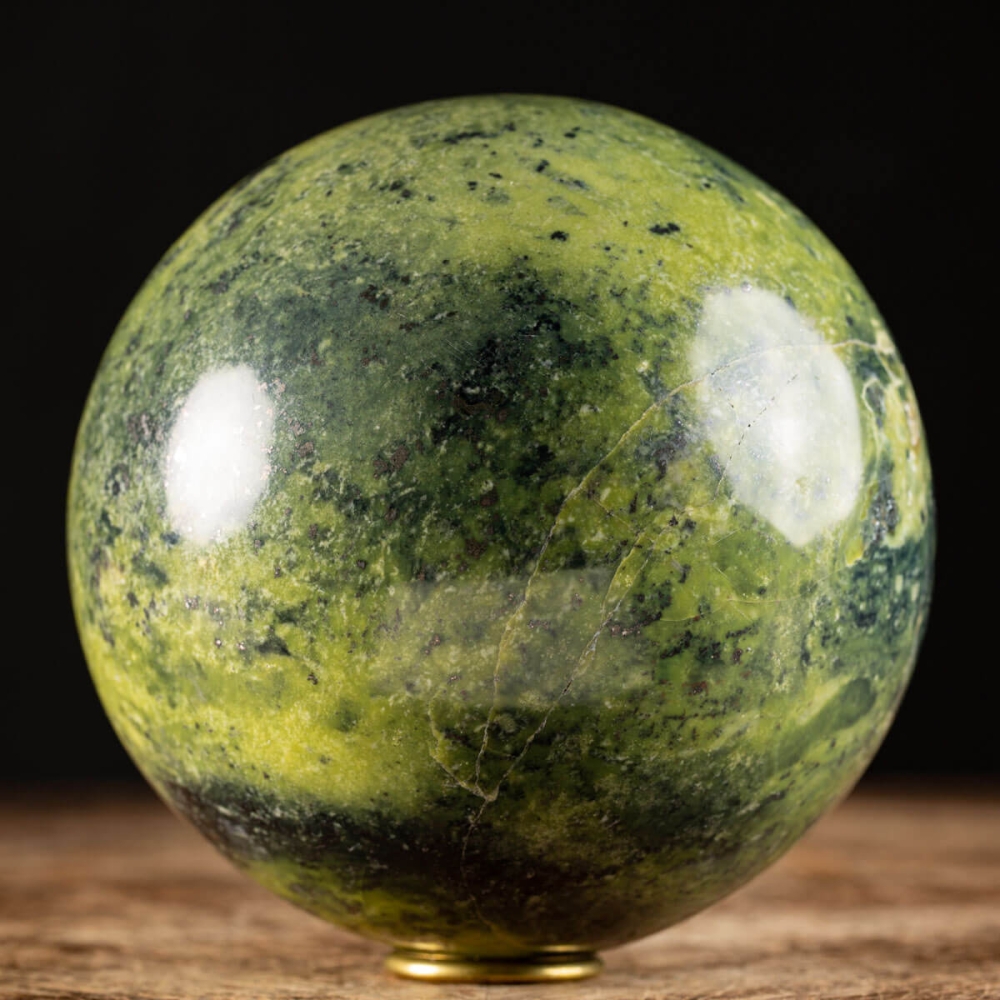 Peruvian Serpentine Sphere. - SRS-02