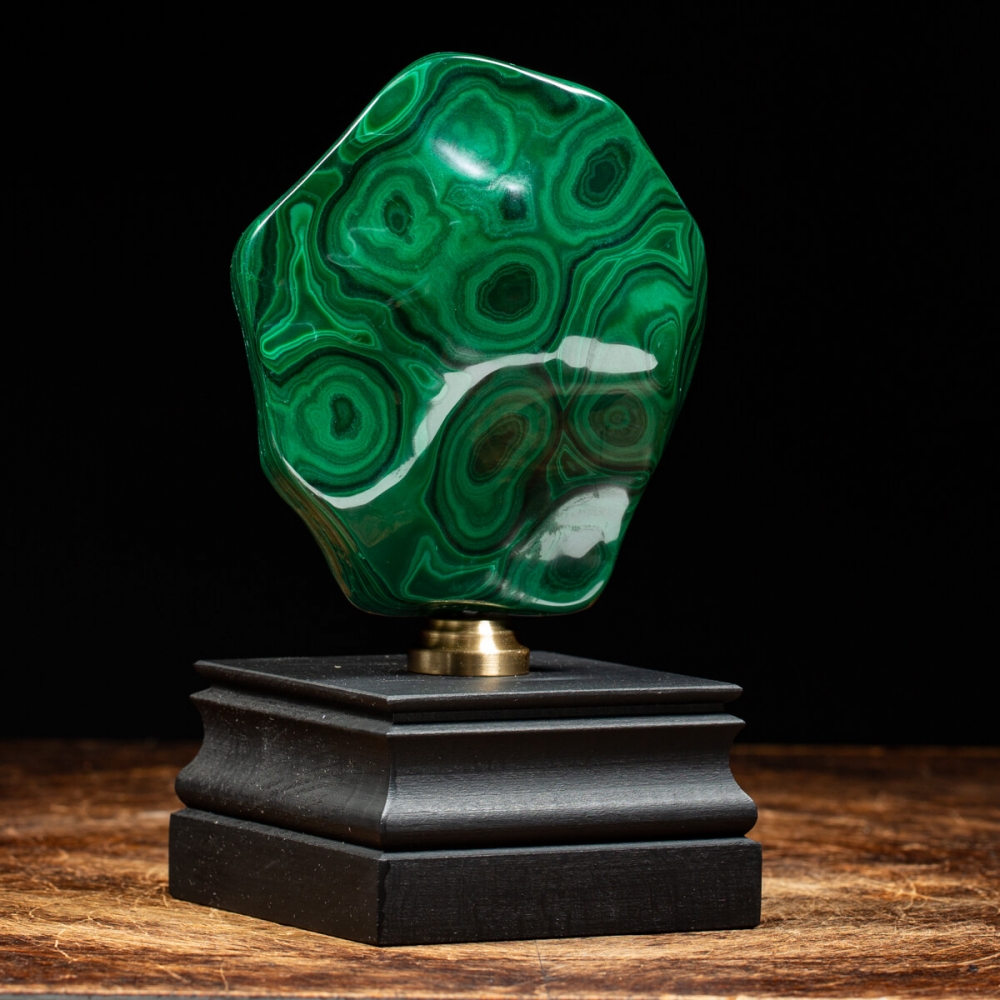 Malachite su piedistallo in Ottone e Legno - Congo