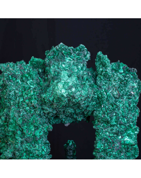 Malachite Fibreuse: Spécimen Naturel d'une Beauté et d'une Forme ...