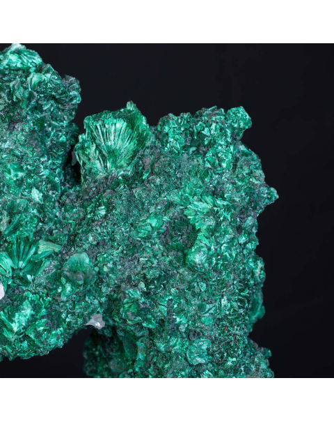 Malachite Fibreuse: Spécimen Naturel d'une Beauté et d'une Forme ...