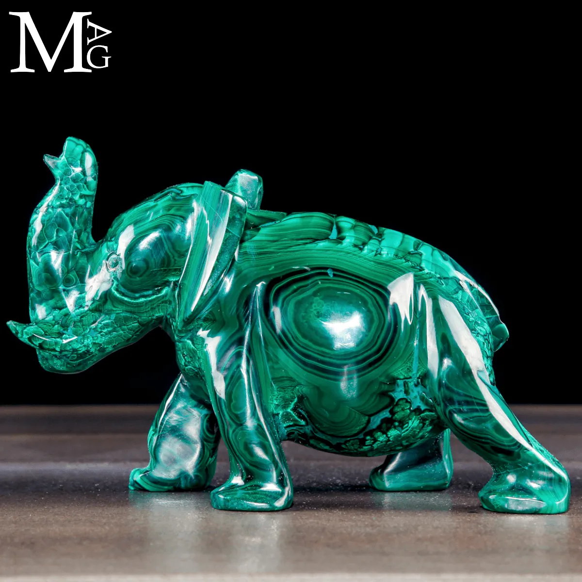 Scultura di Elefante in Malachite Naturale del Congo