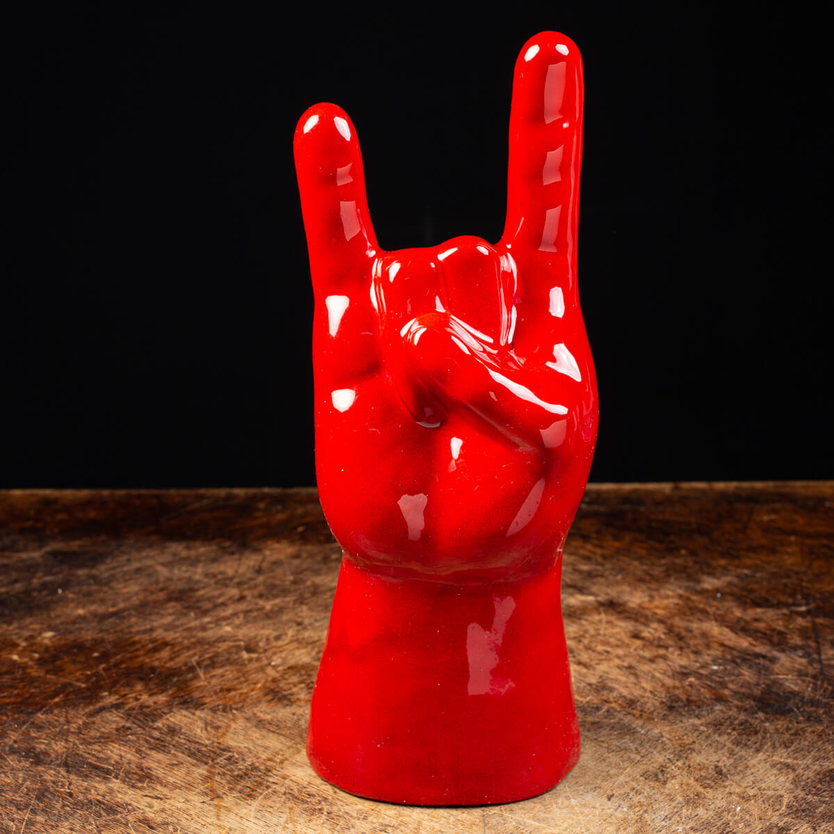 Scultura Mano Cornuta Ceramica