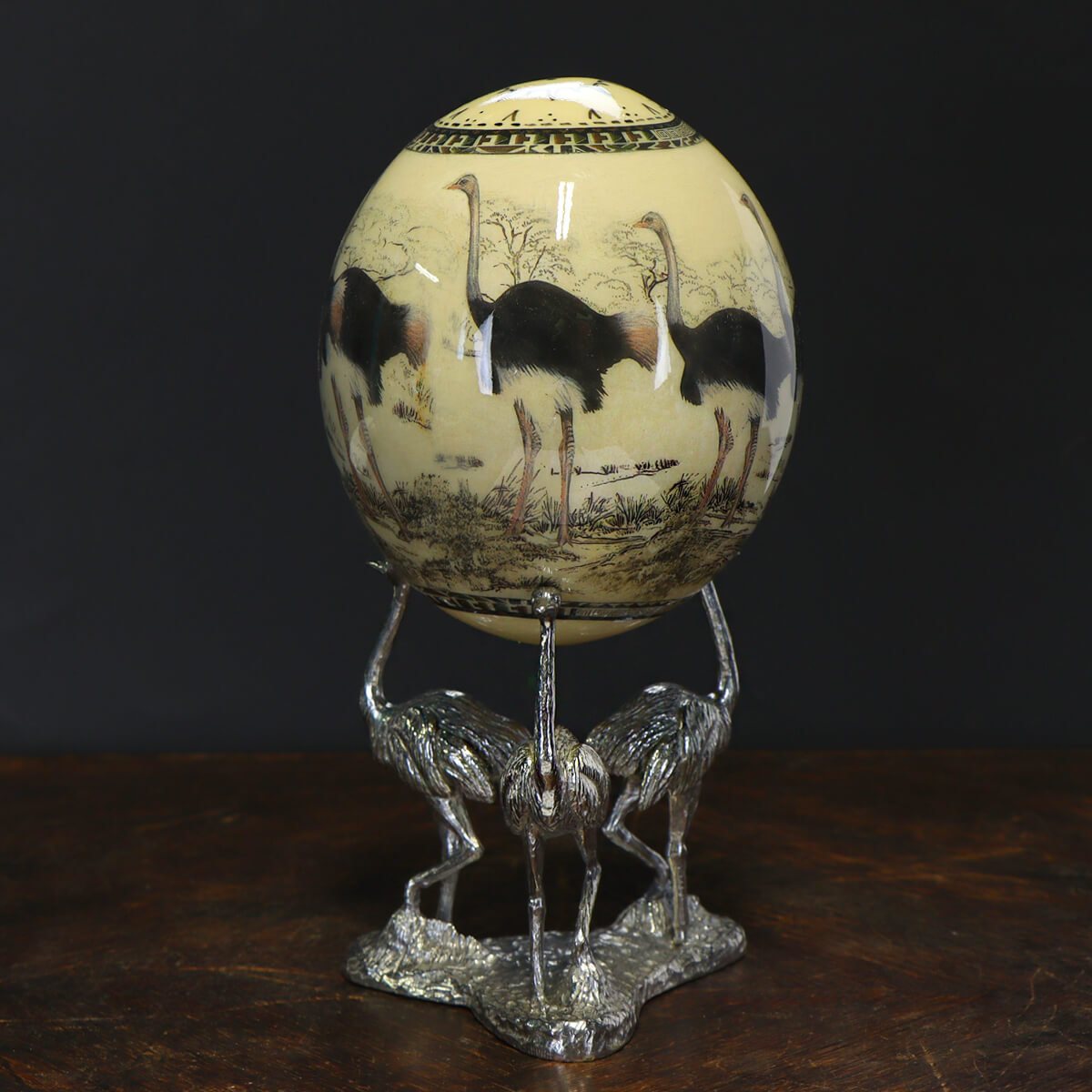 Uovo di Struzzo Decorato