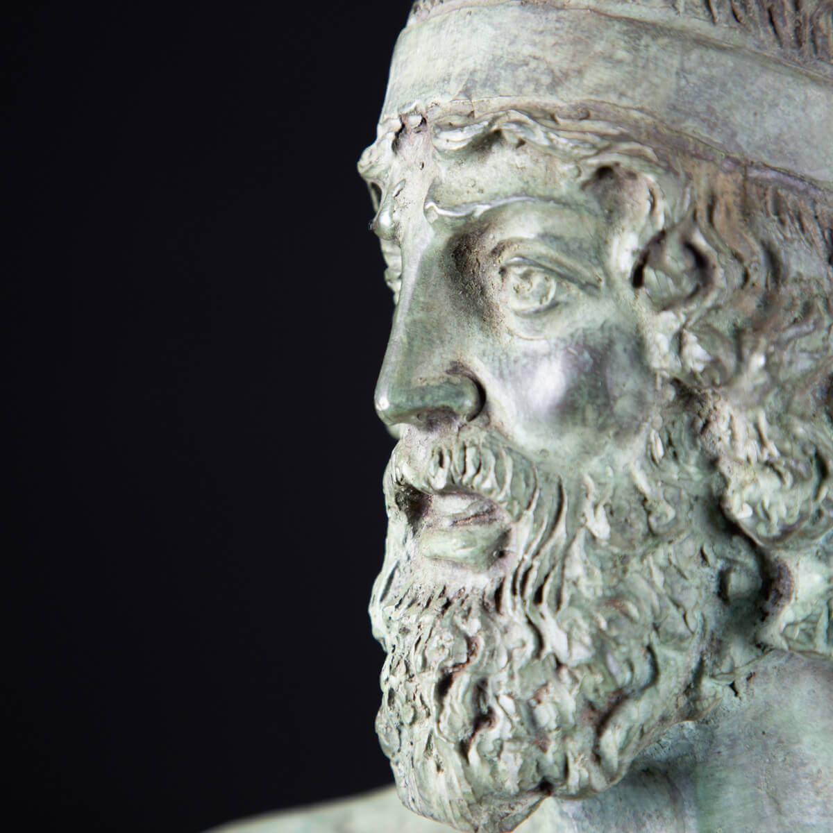 Replicas of the Riace Bronzes: Artistic Mastery and Ancient Tradition ...