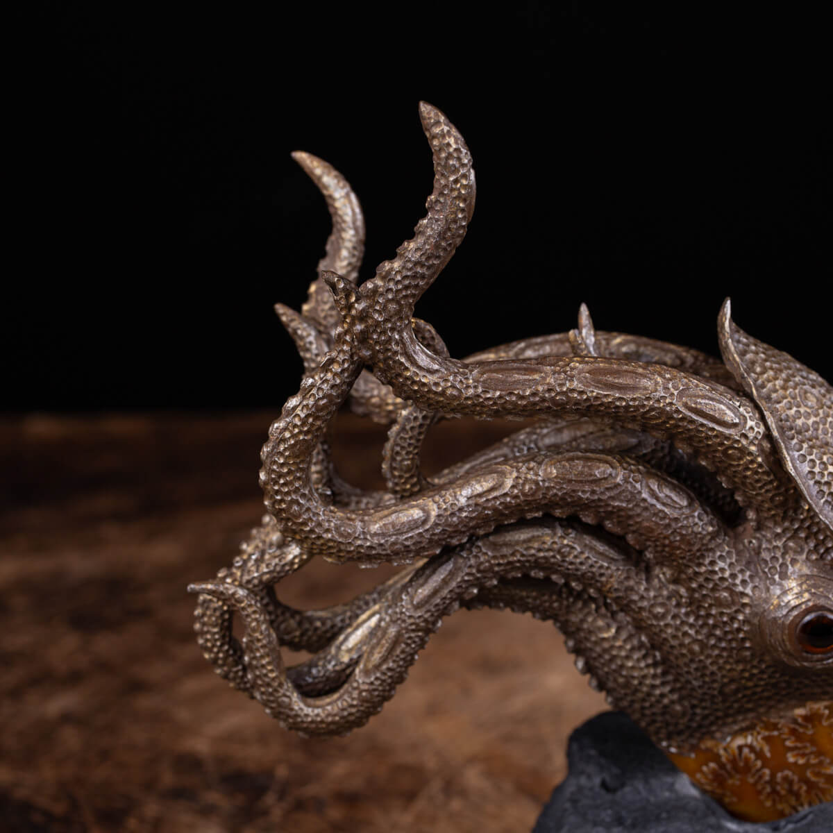 Sculpture d'ammonite réaliste