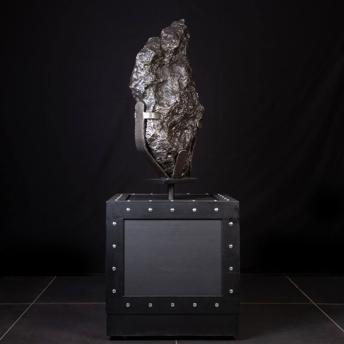 The Epic of a Campo del Cielo Meteorite - Cosmic Journey. - CDC-28